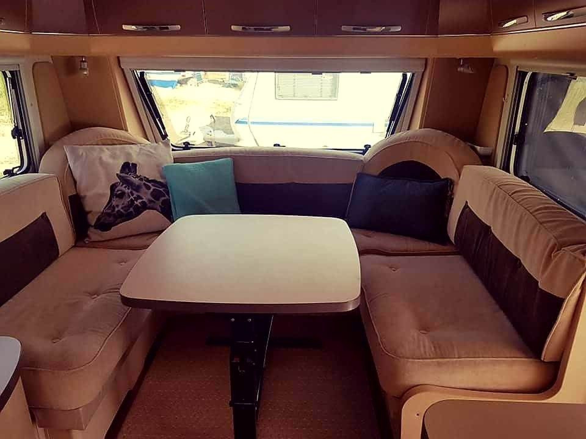 Przyczepa kempingowa Hobby 645 VIP - Chałupy - Chalupy.net.pl