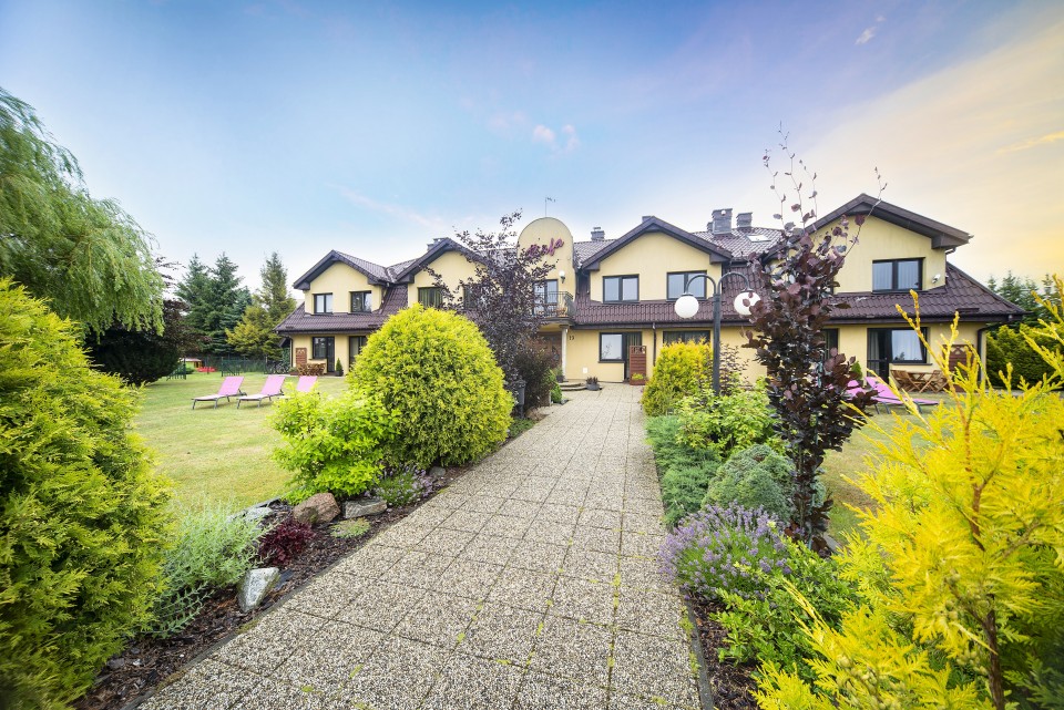 Pokoje i Apartamenty RAFA - Rowy - Rowy.pl