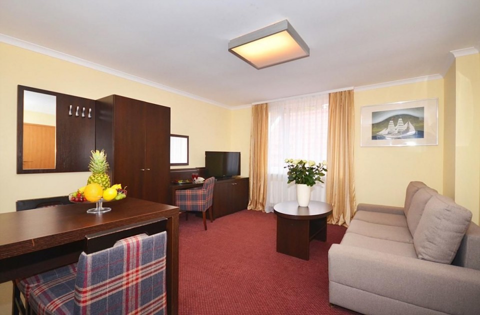 Resort Plaza Spa Darłówko : POBYT REHABILITACYJNY 15 DNI – ADBYO